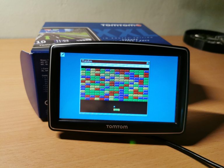 OpenTom, run Linux on your TomTom GPS – Raúl Balanzá